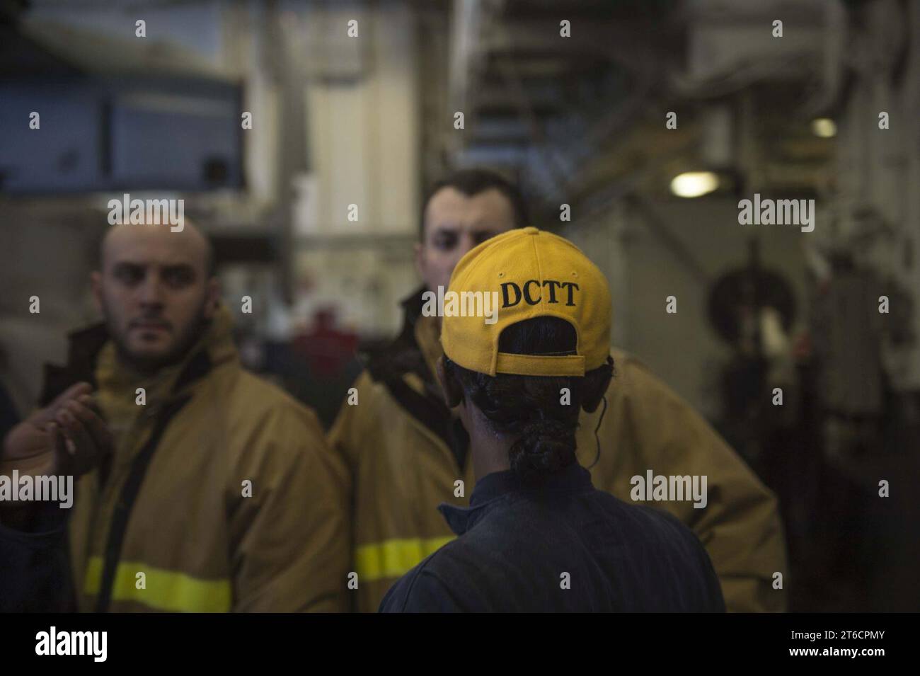 USS Boxer (LHD 4) 140308 Stock Photo - Alamy