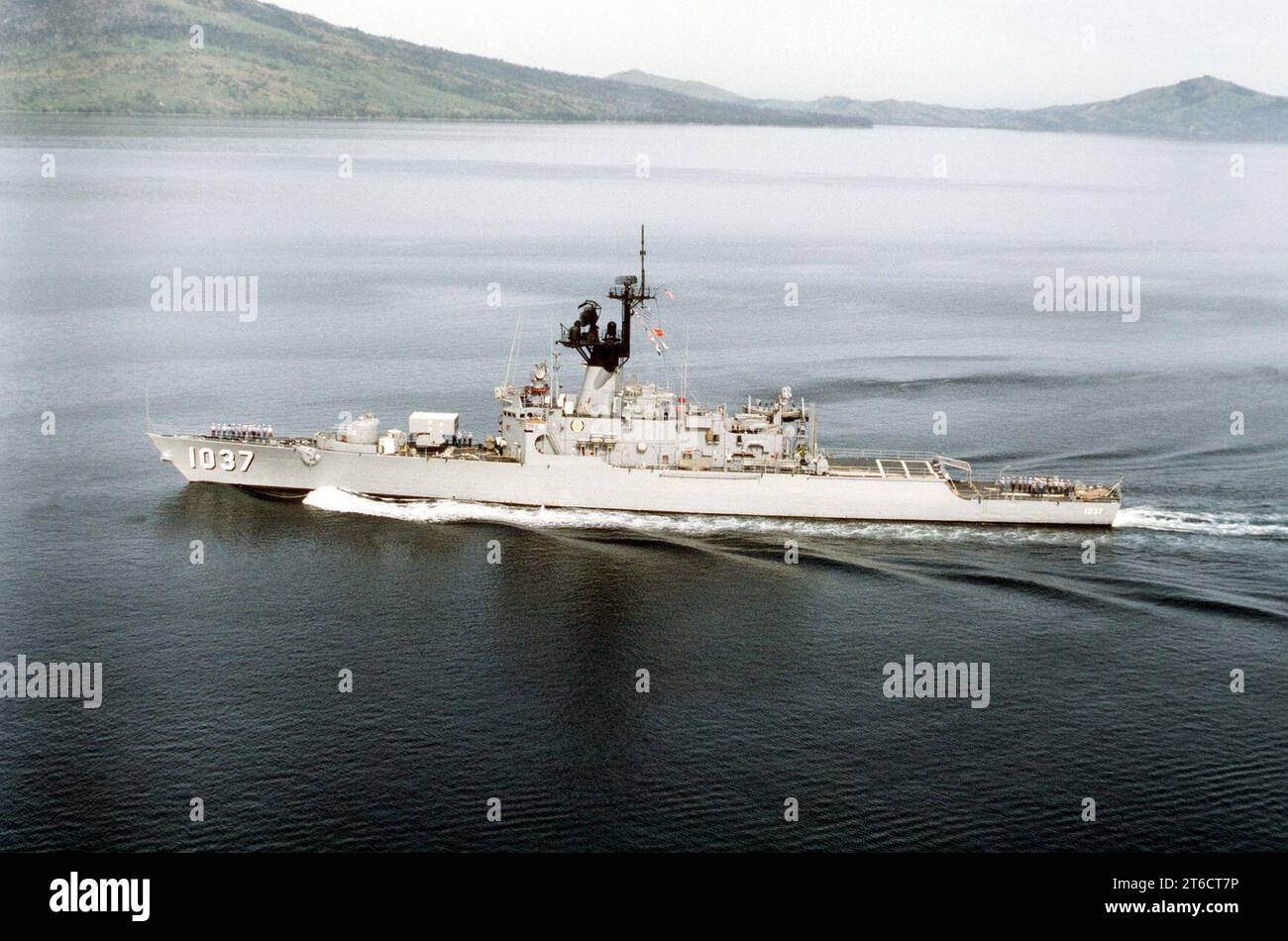 USS Bronstein (FF-1037) port beam Stock Photo - Alamy