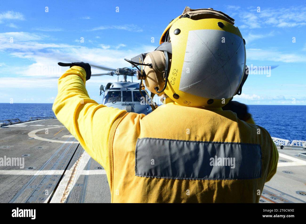 USS Bunker Hill flight deck action 140918 Stock Photo - Alamy
