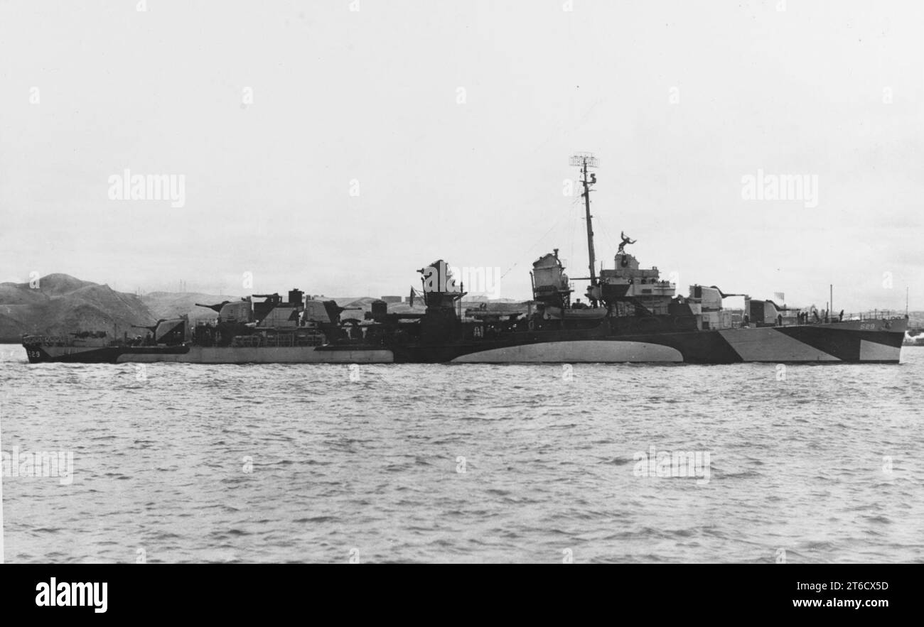 USS Bush (DD-529) off the Mare Island Naval Shipyard, California (USA ...
