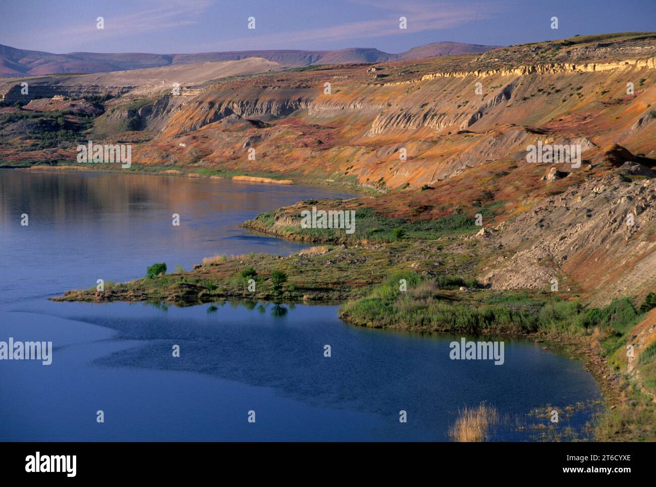White Bluffs with Columbia River, Hanford Reach National Monument ...