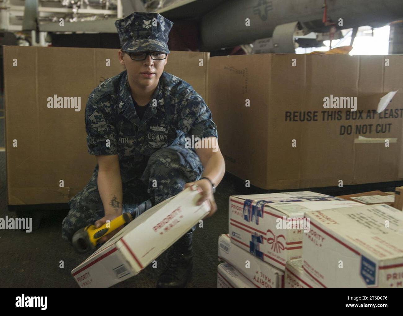 USS Carl Vinson (CVN 70) 150226 Stock Photo - Alamy