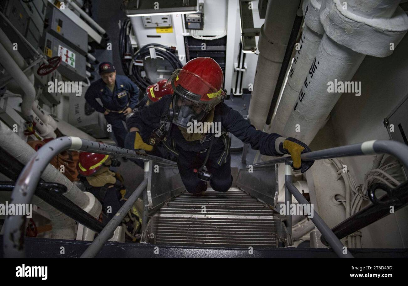 USS Carney Conducts General Quarters Drill (42916721915 Stock Photo - Alamy