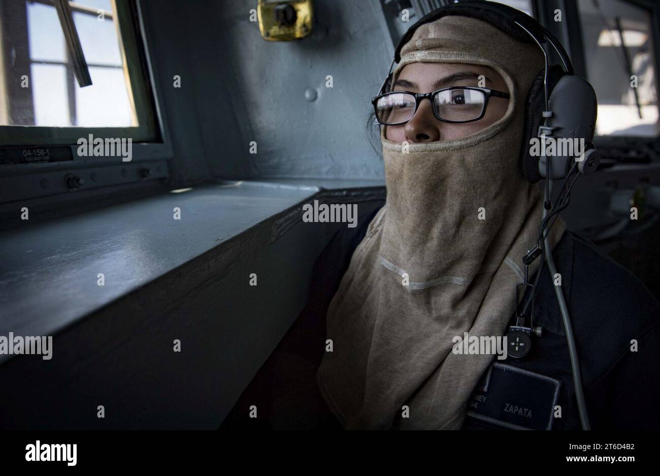 USS Carney Conducts General Quarters Drill (42916724295 Stock Photo - Alamy