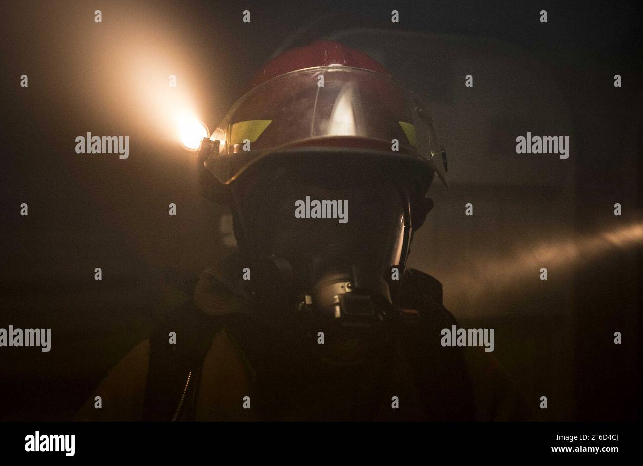 USS Carney Conducts General Quarters Drill (43771997842 Stock Photo - Alamy
