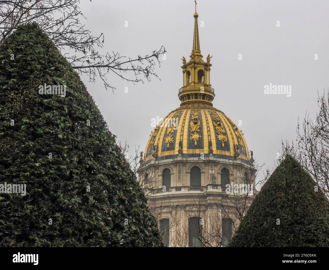 The exterior of the dome if Les Invalides in Paris, France Stock Photo ...
