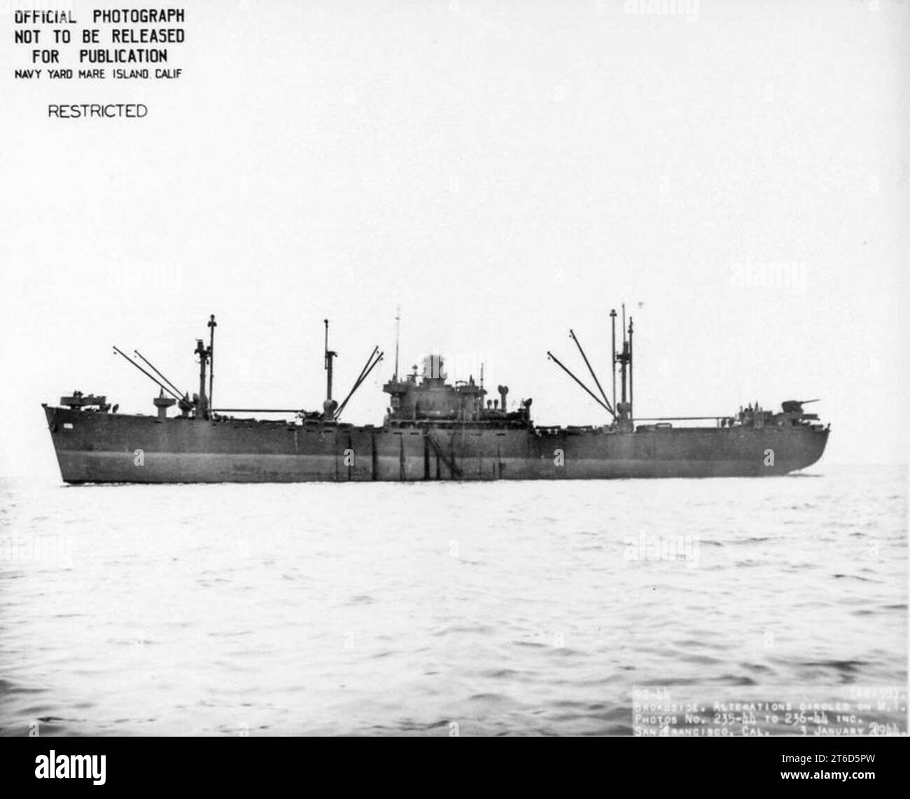 USS Cheleb (AK-138)(2 Stock Photo - Alamy