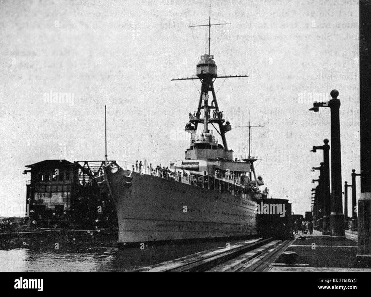 USS Chicago (CA-29) transiting the Panama Canal, in the early 1930s ...