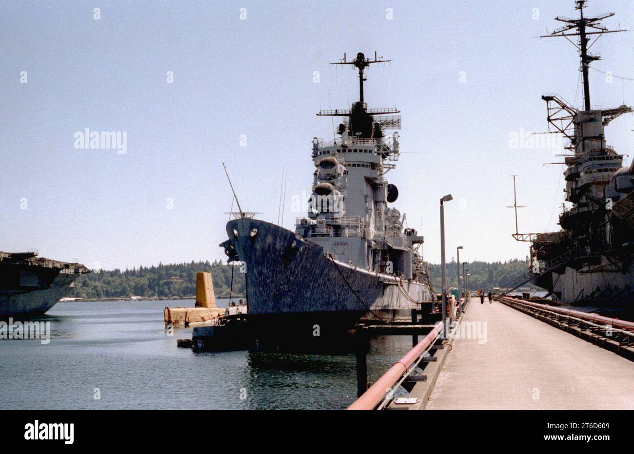 USS Chicago (CG-11) laid up at the Puget Sound Naval Shipyard, 25 ...