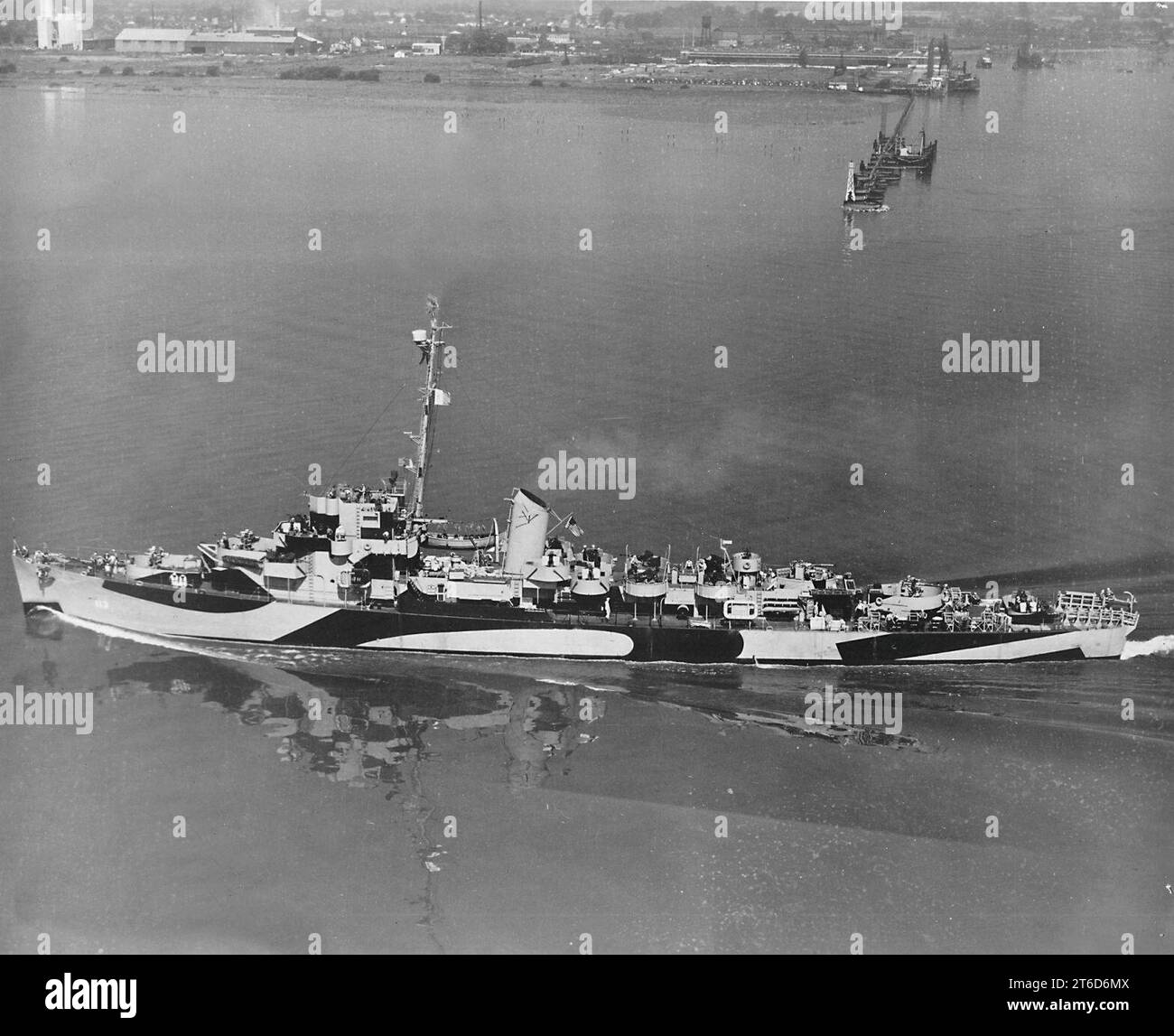 USS Clarence L. Evans (DE-113) underway off Philadelphia Naval Shipyard ...