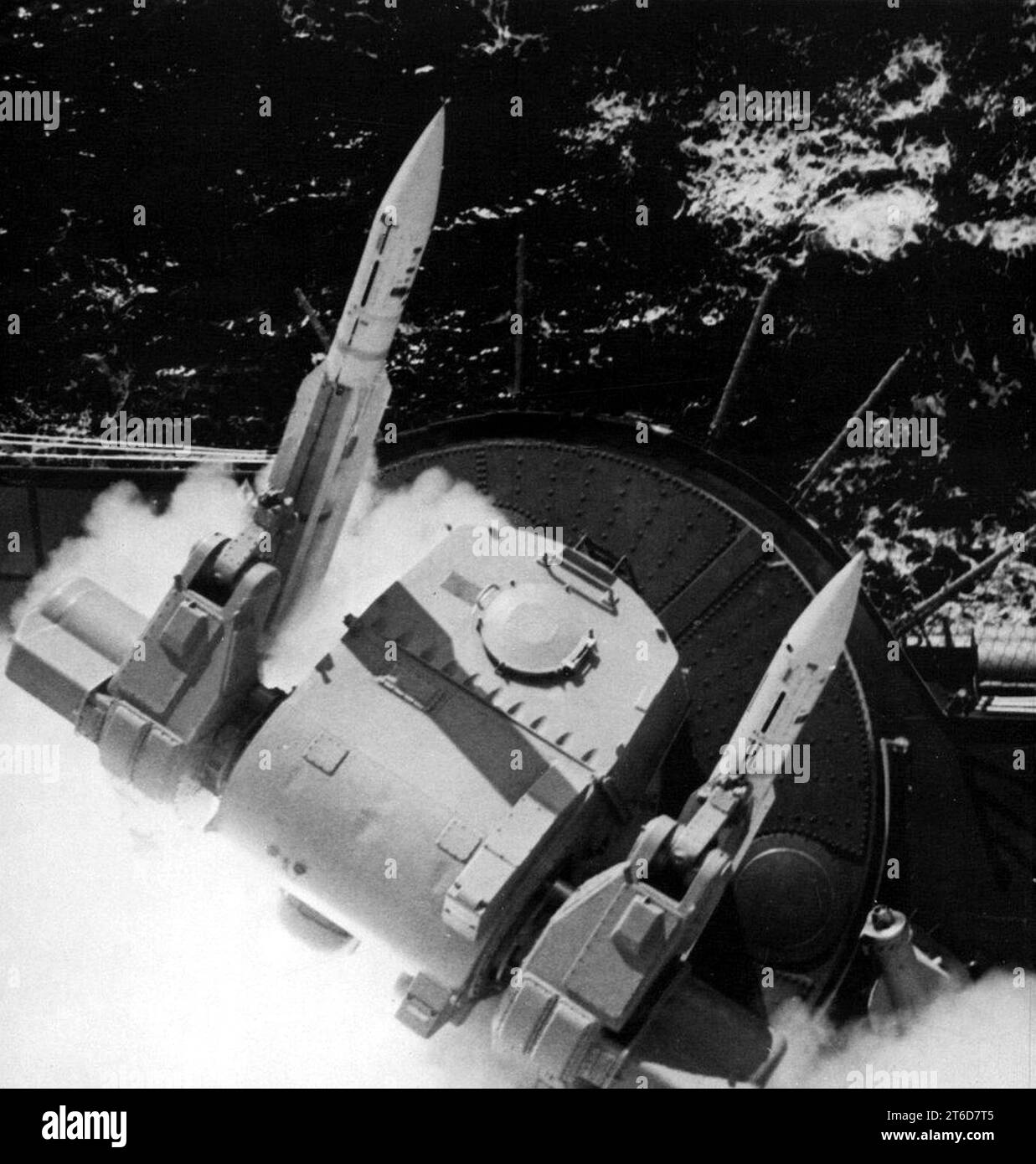 USS Columbus (CG-12) launches RIM-24 Tartar, in 1972 Stock Photo - Alamy