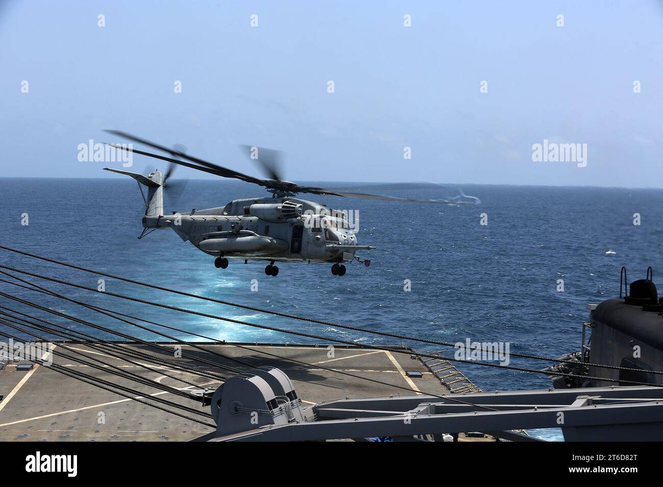 USS Comstock (LSD 45) 140912 Stock Photo - Alamy