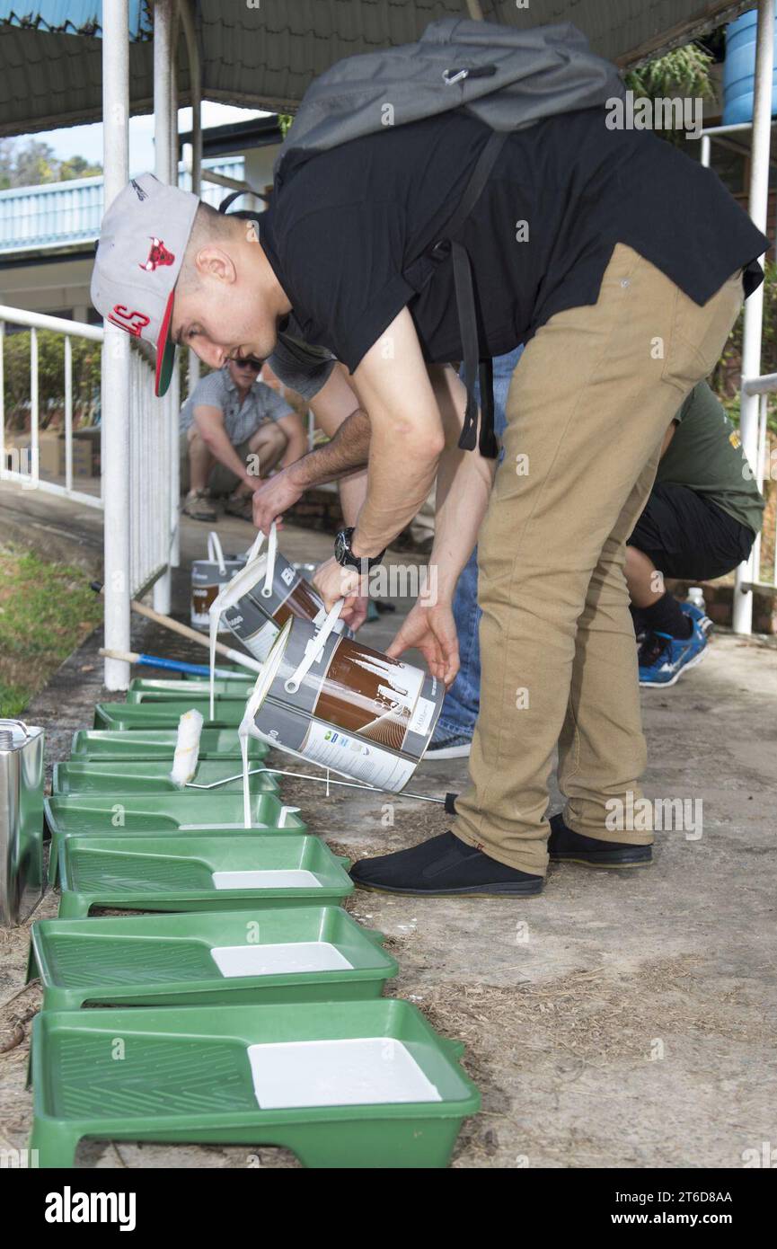 USS Comstock Malaysian COMREL 150127 Stock Photo - Alamy