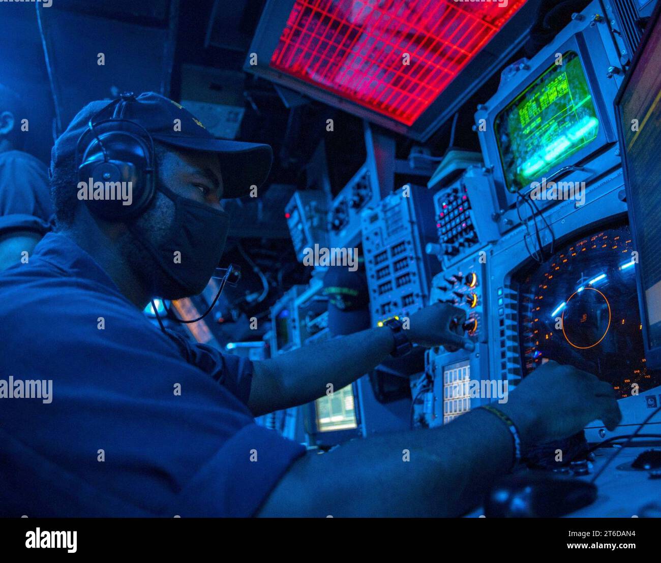 USS Curtis Wilbur (DDG 54) conducts ballistic missile defense training ...