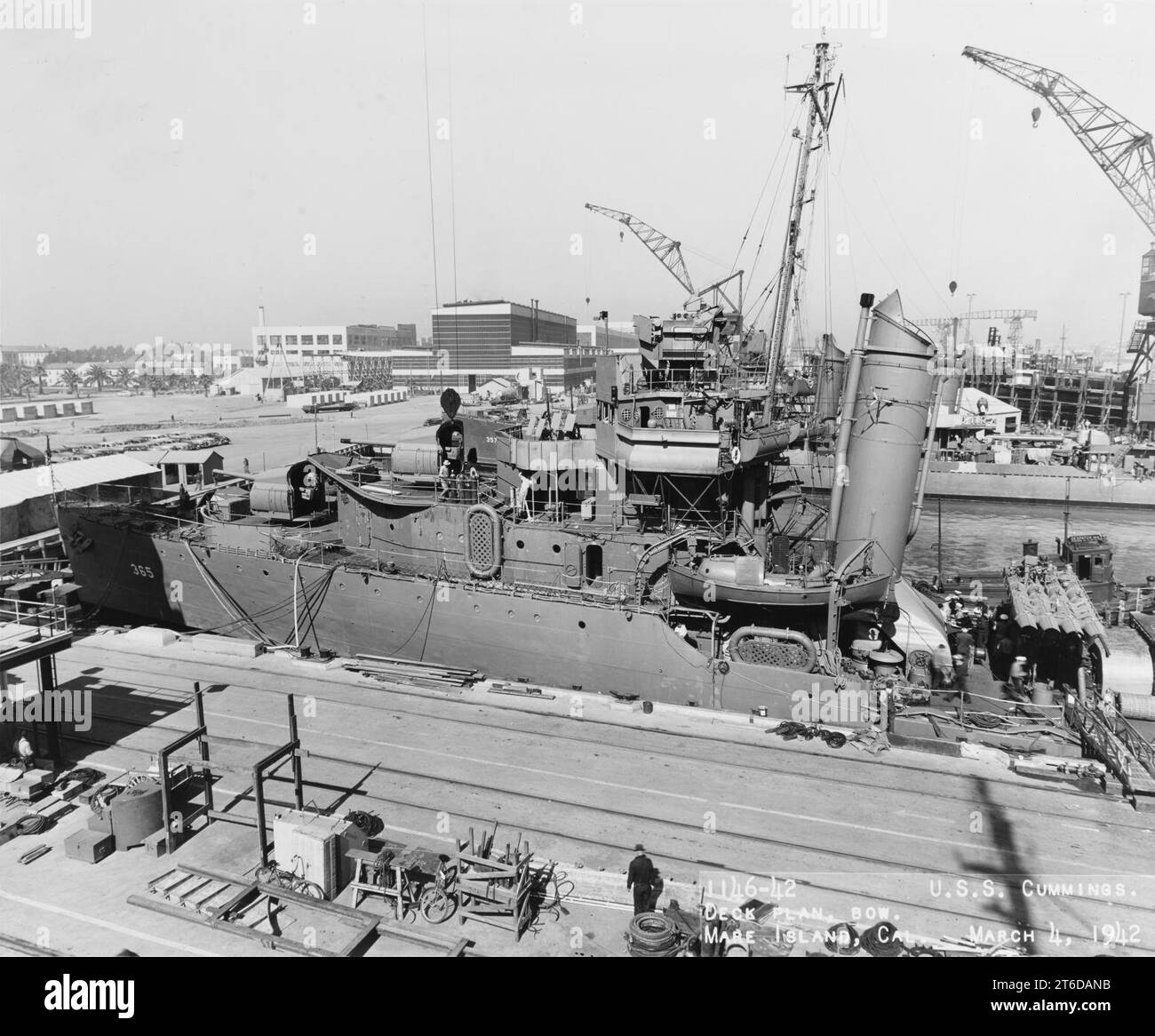 USS Cummings (DD-365) at the Mare Island Naval Shipyard on 4 March 1942 ...