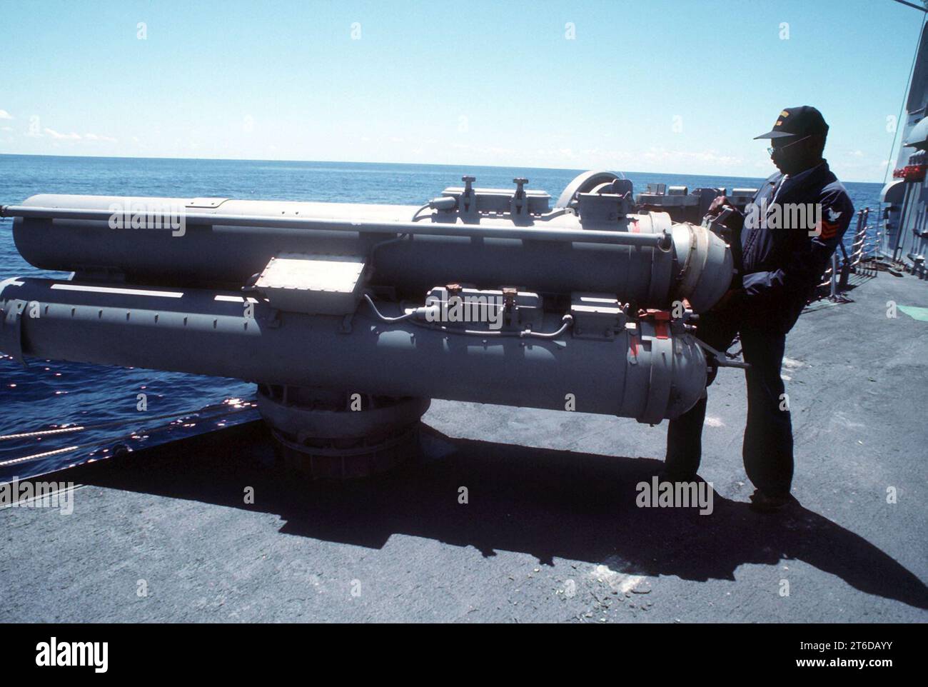 USS Curts FFG-38 Mark 32 Surface Vessel Torpedo Tubes Stock Photo - Alamy