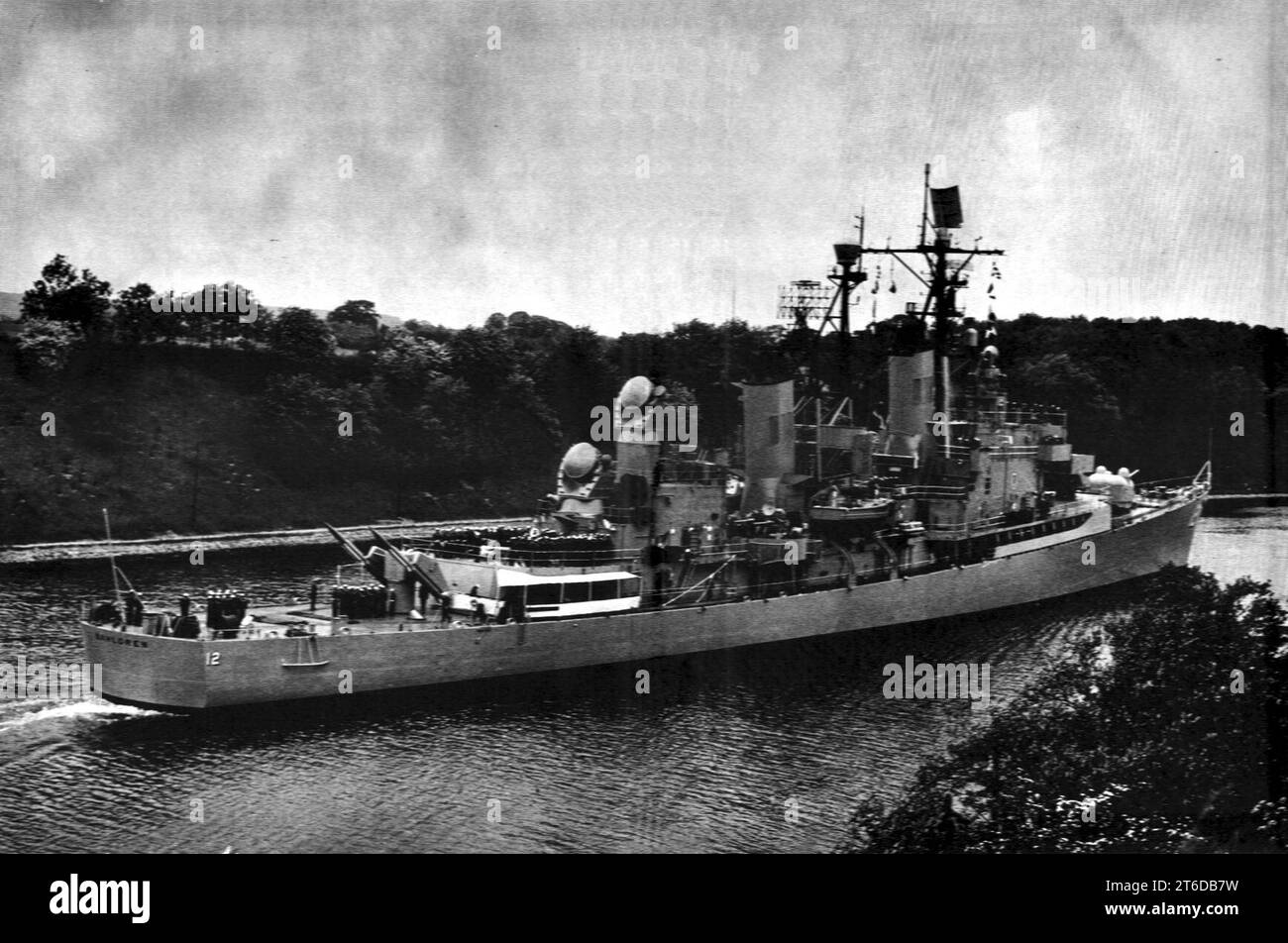 USS Dahlgren (DLG-12) in the Kiel Canal 1962 Stock Photo - Alamy