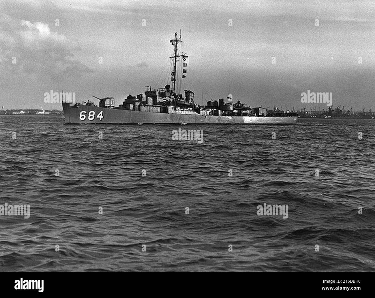 USS DeLong (DE-684) underway, circa the 1950s Stock Photo - Alamy