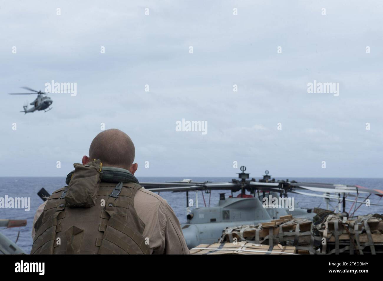 USS Denver action 130917 Stock Photo - Alamy