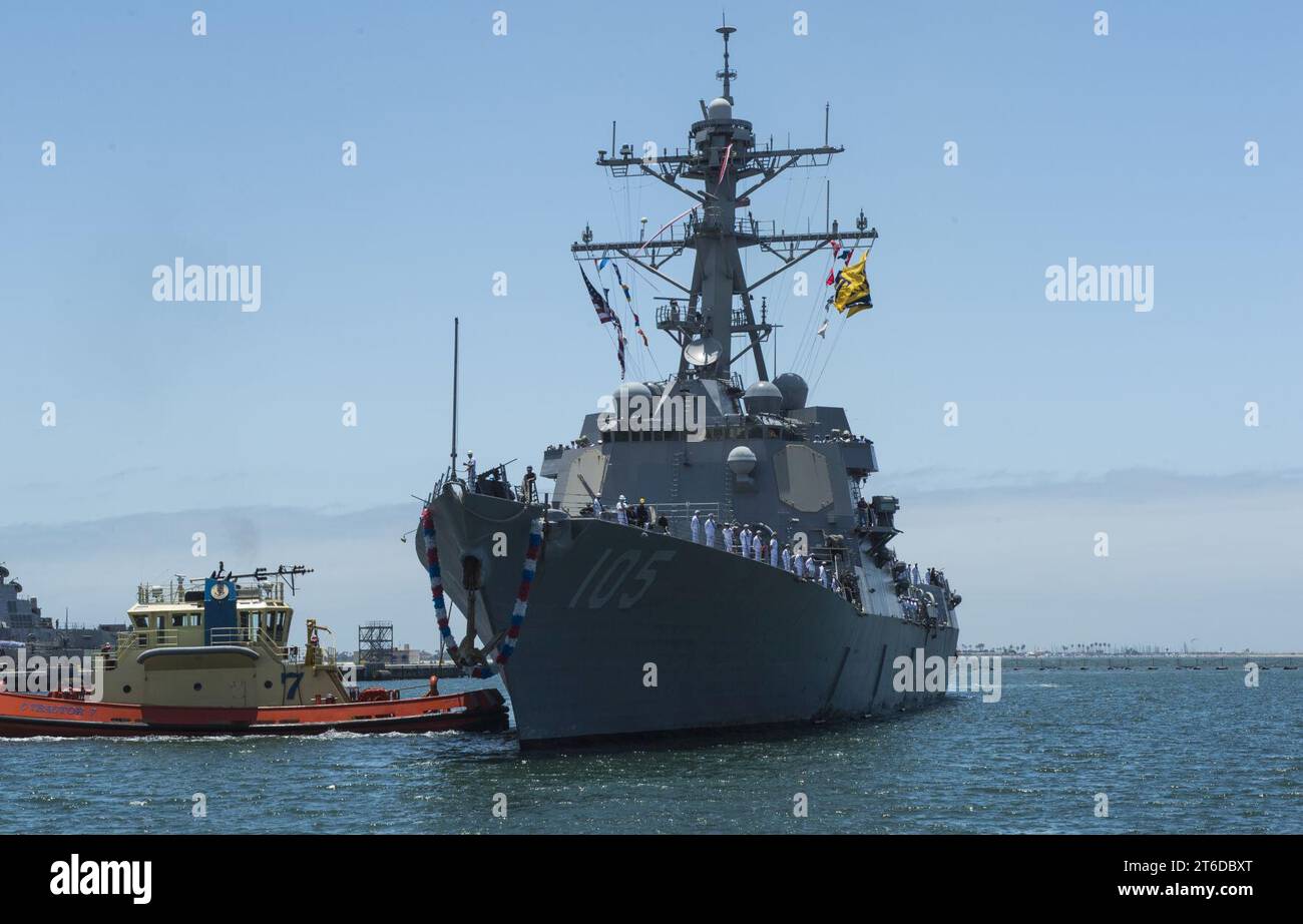 USS Dewey returns to homeport 150604 Stock Photo - Alamy