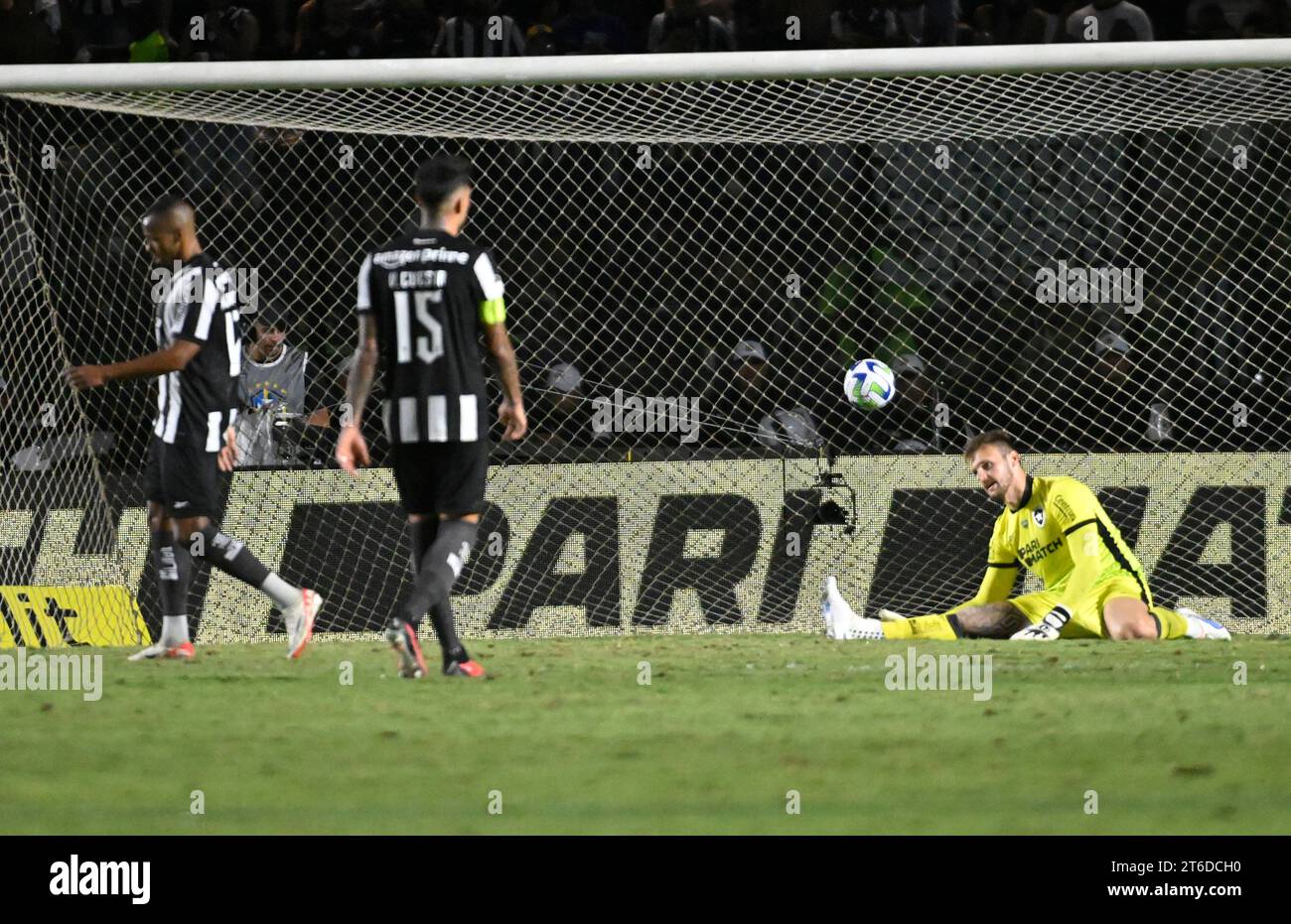 Rio de Janeiro-Brazil November 9, 2023. Grêmio player Suárez celebrates ...
