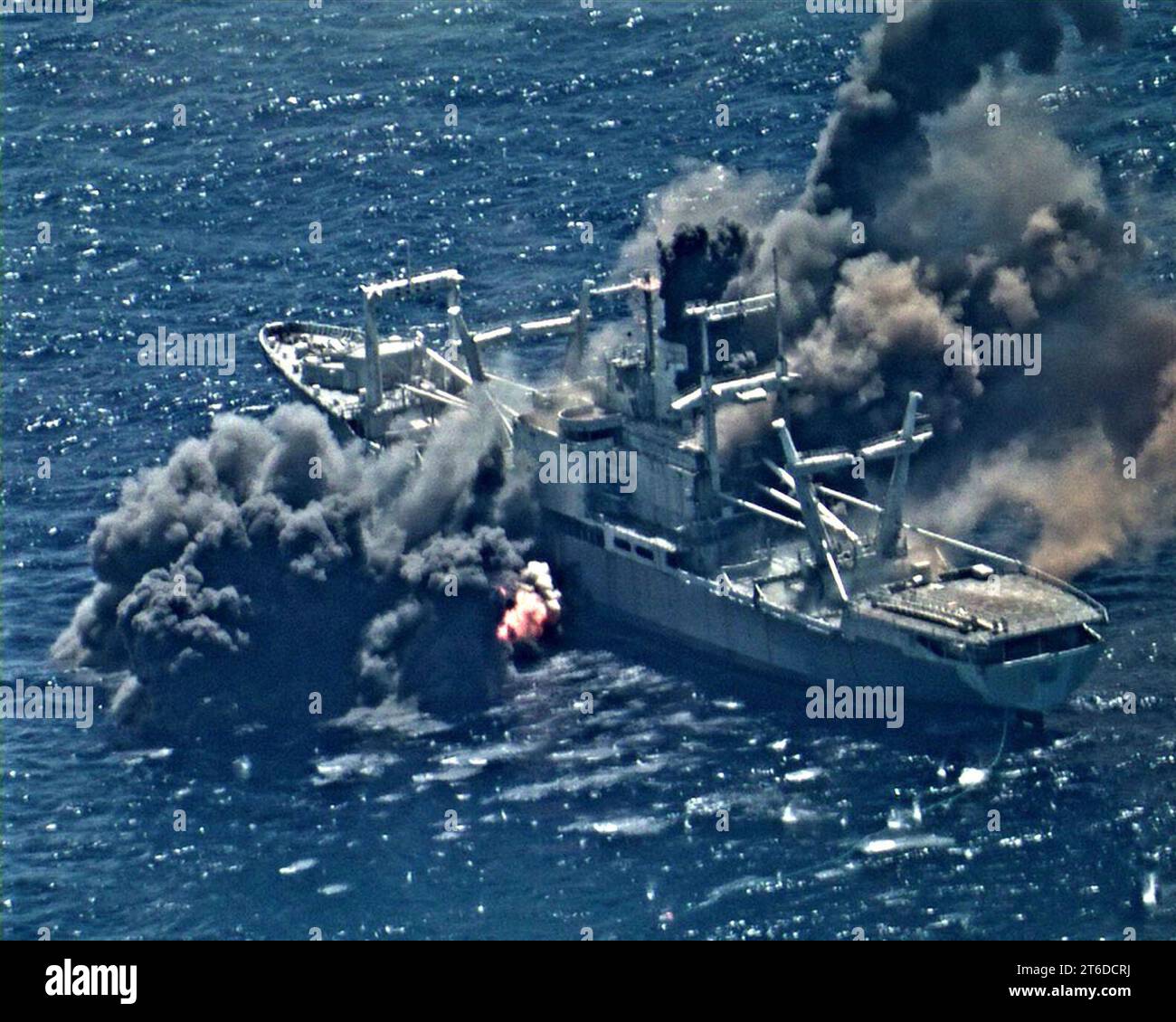 USS Durham (LKA-114) is sunk during exercise RIMPAC 2020 on 30 August ...