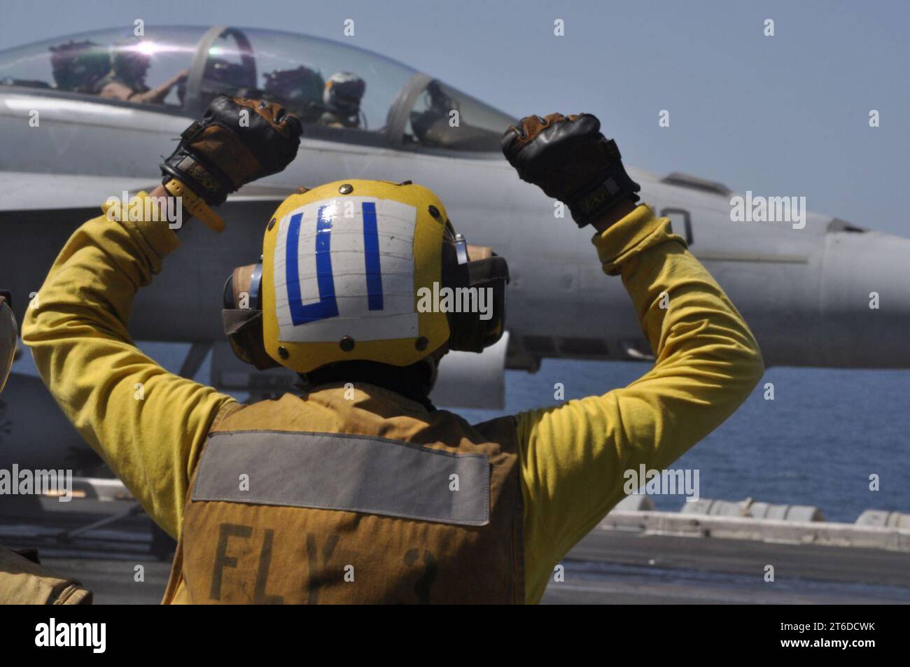 USS Dwight D. Eisenhower 121004 Stock Photo - Alamy