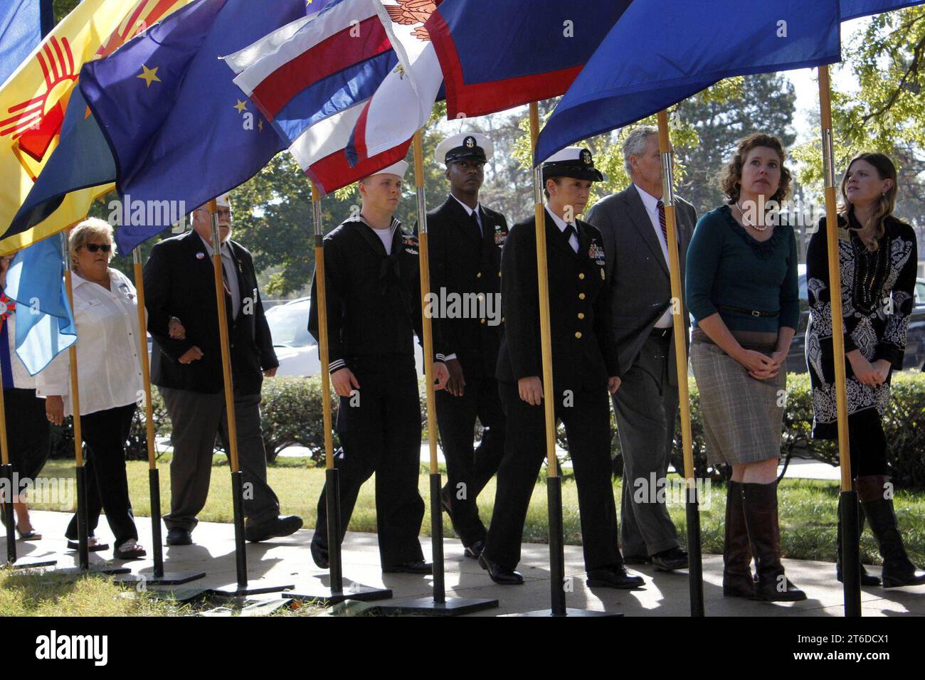 USS Dwight D. Eisenhower 151010 Stock Photo - Alamy