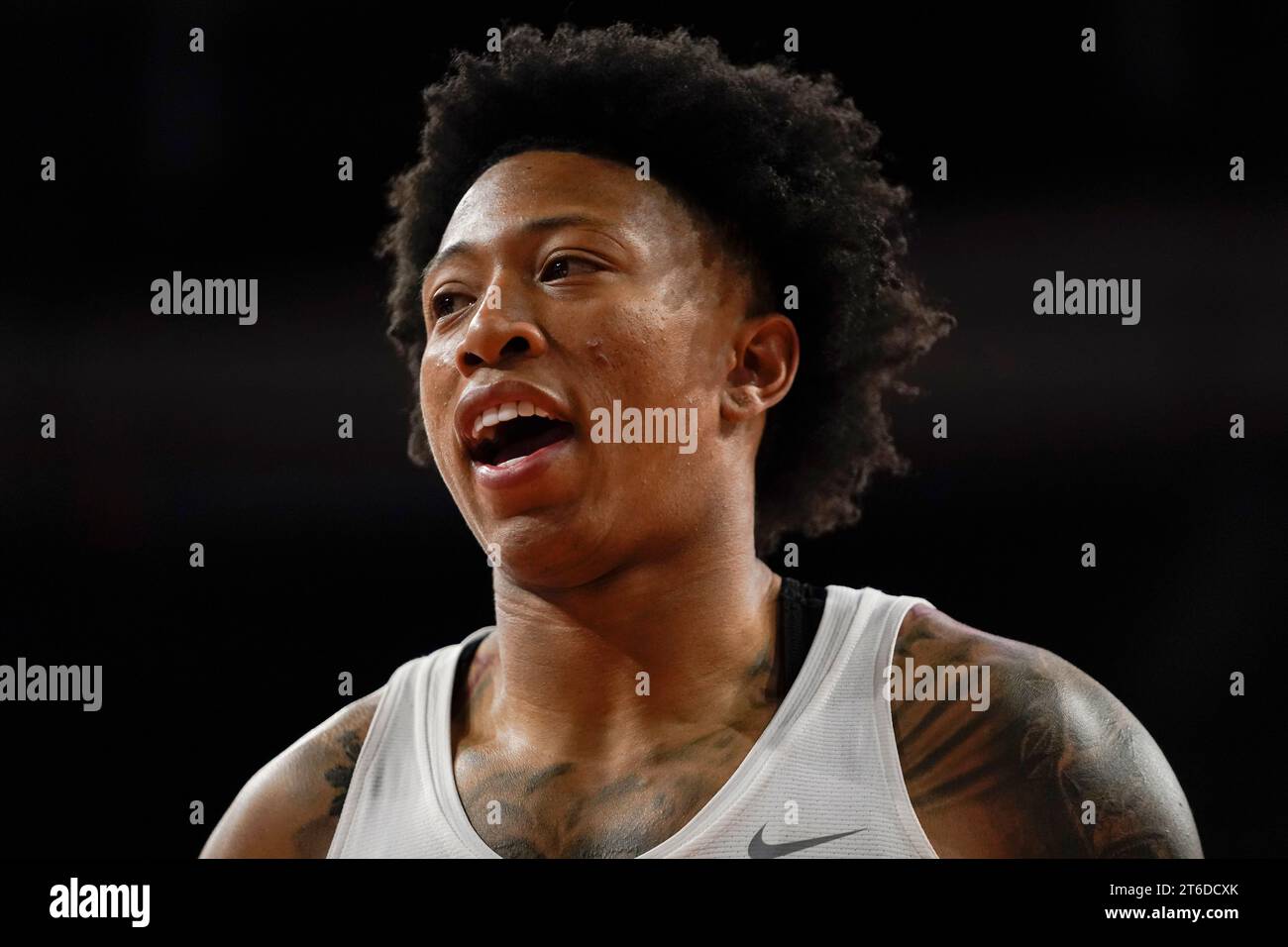 Southern California guard Boogie Ellis warms up before an NCAA college ...