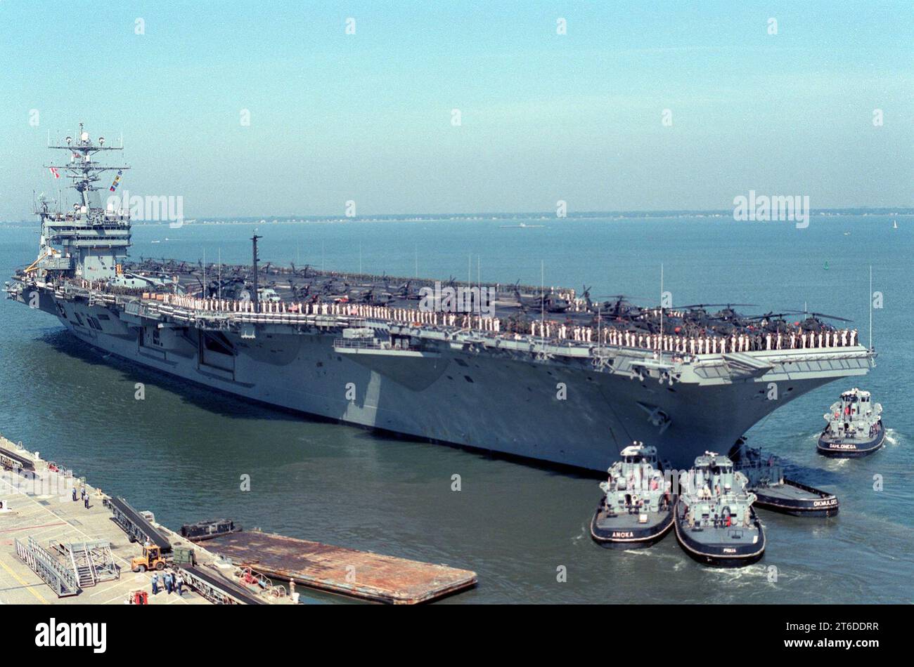 USS Eisenhower (CVN-69) leaves Norfolk for Operation Uphold Democracy ...