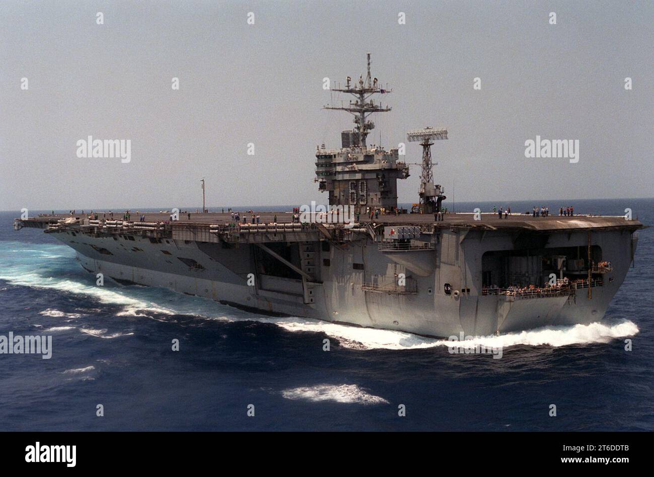 USS Eisenhower (CVN-69) running full speed reverse 1986 Stock Photo - Alamy