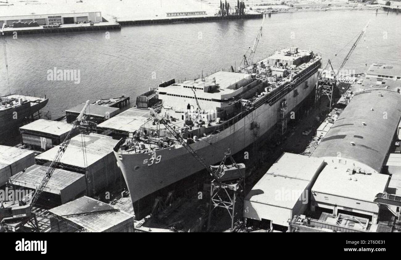 USS Emory S. Land (AS-39) under construction at Lockheed Shipbuilding ...