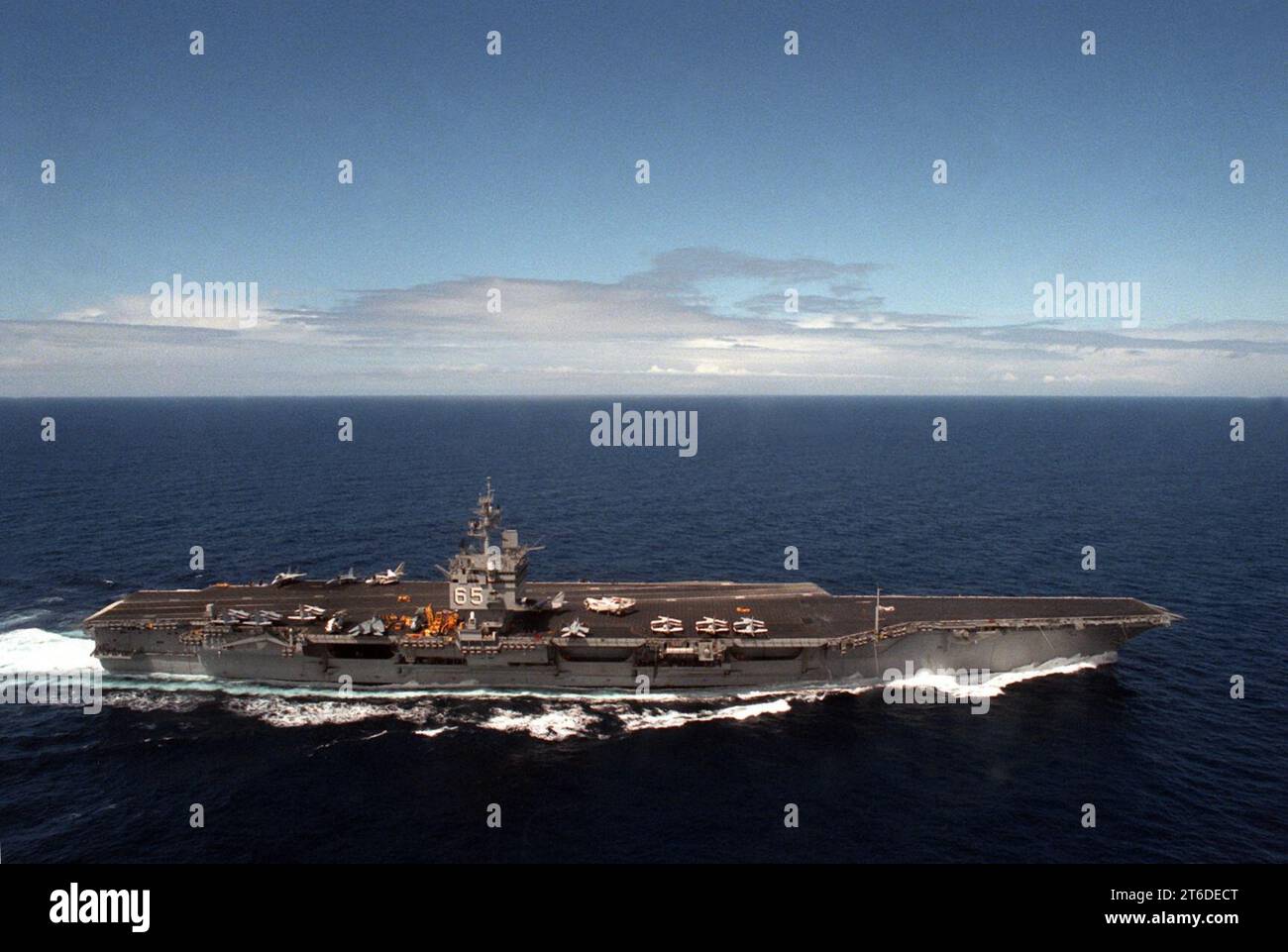 Uss enterprise cvn 65 hi-res stock photography and images - Alamy