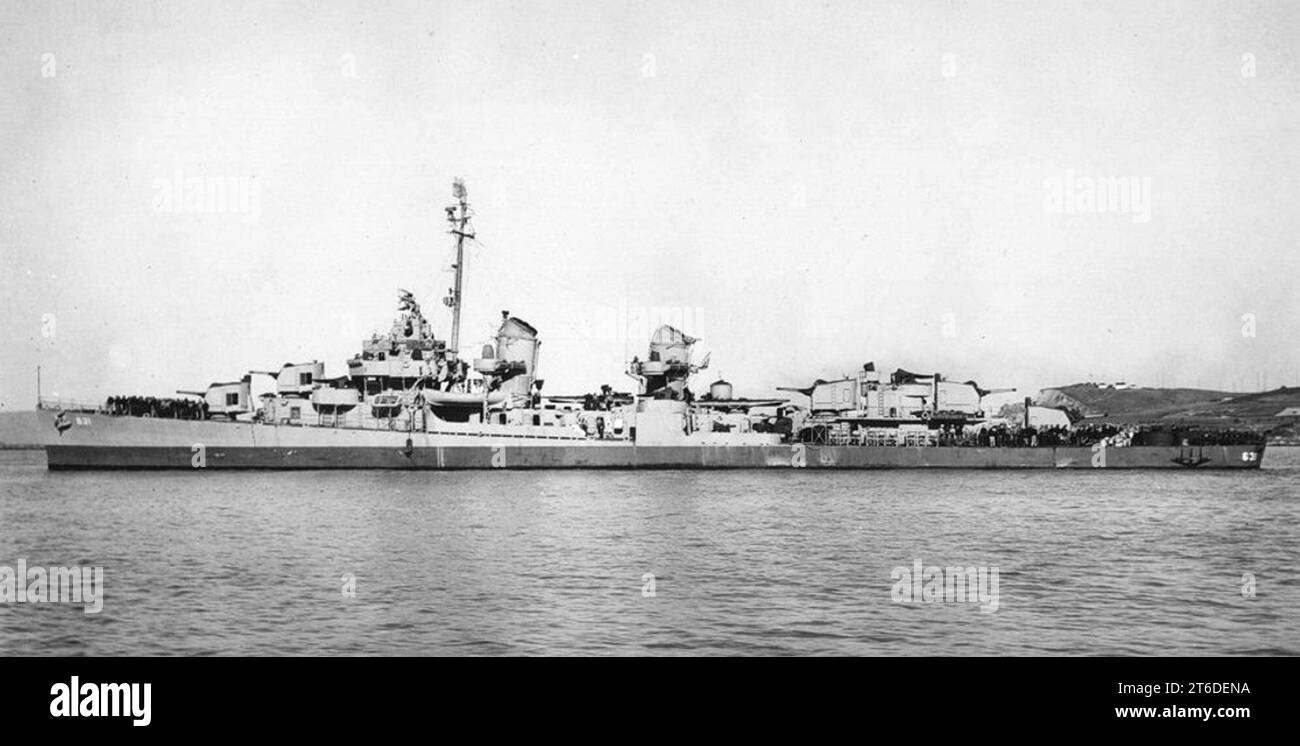 USS Erben (DD-631) off the Mare Island Naval Shipyard, California (USA ...