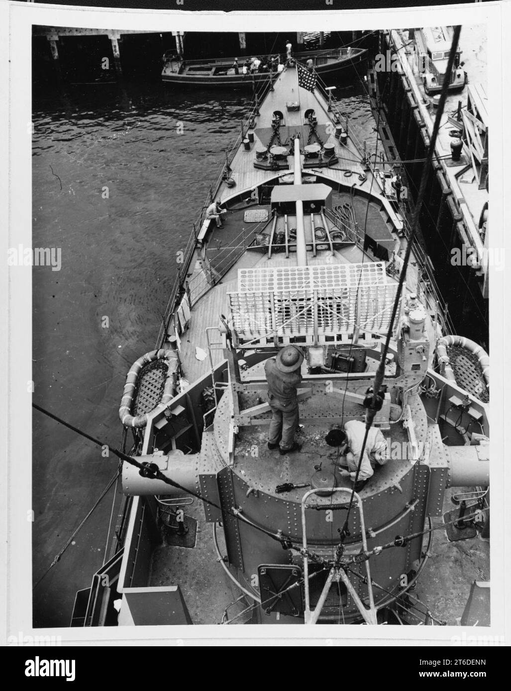 USS Erie (PG-50) overhead centerline forward Balboa 1942 Stock Photo ...
