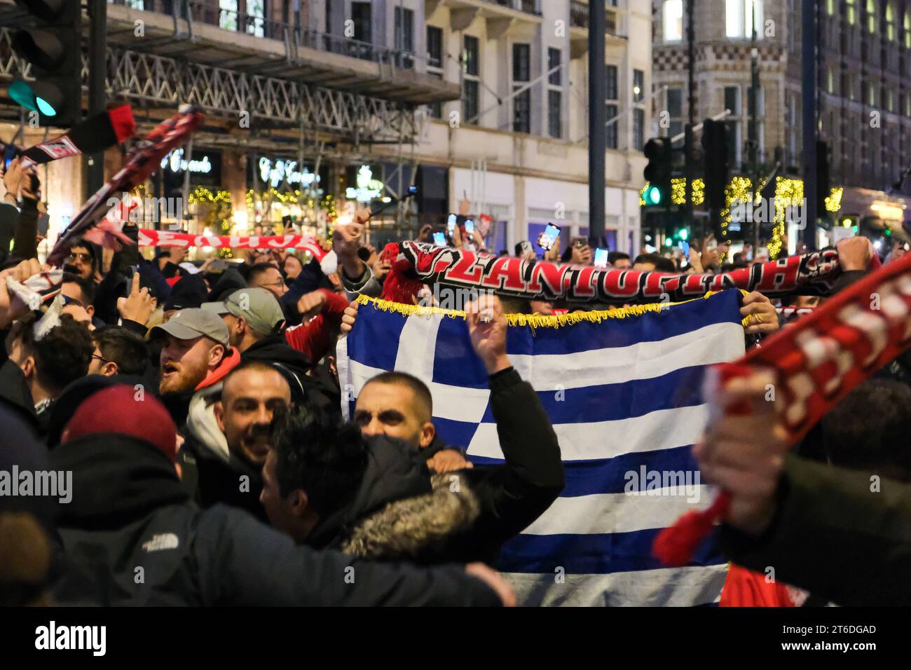 Olympiacos ultras hi-res stock photography and images - Alamy
