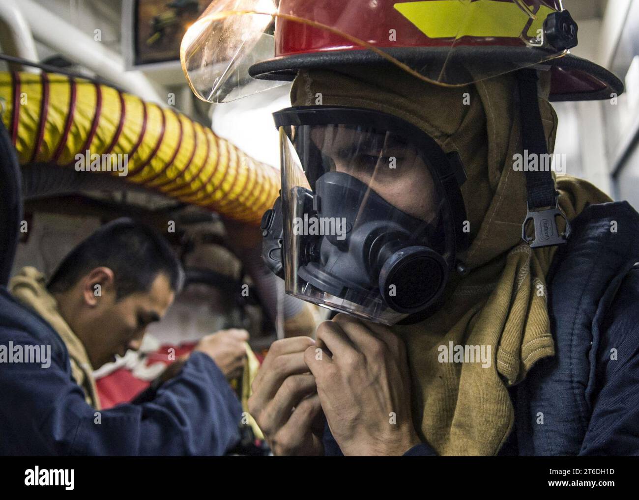 Uss fitzgerald sailors hi-res stock photography and images - Alamy