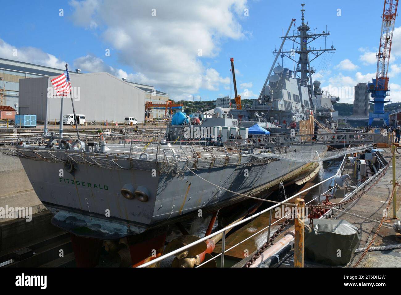 Uss fitgerald hi-res stock photography and images - Alamy