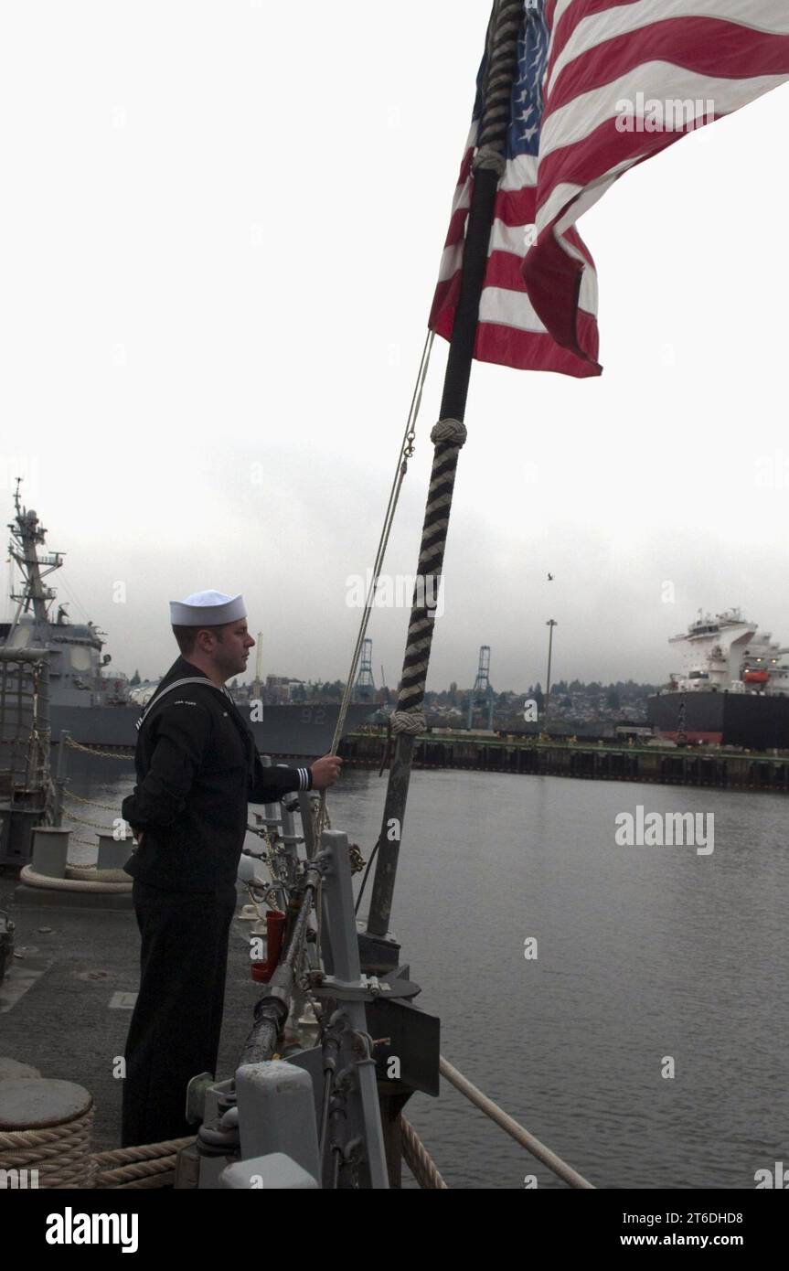 USS Ford operations 131031 Stock Photo - Alamy