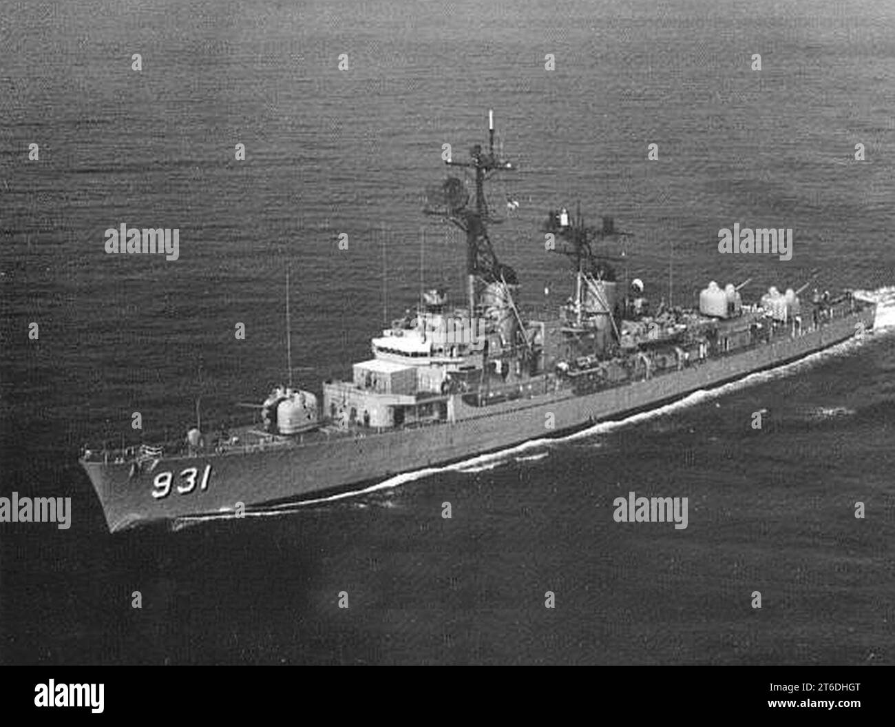 USS Forrest Sherman (DD-931) underway c1978 Stock Photo - Alamy