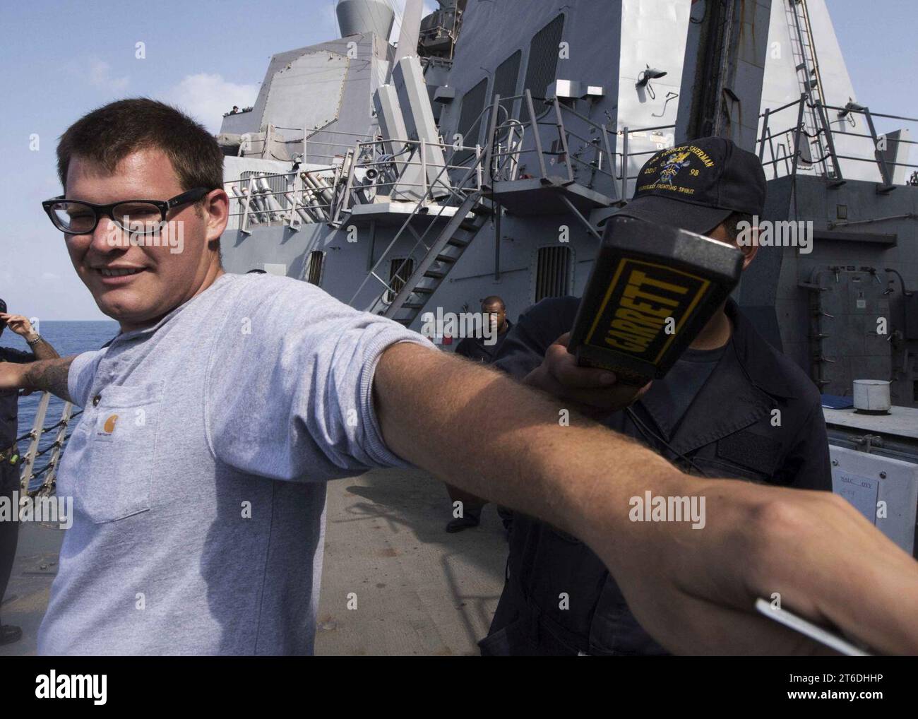 USS Forrest Sherman (DDG 98) 150516 Stock Photo - Alamy