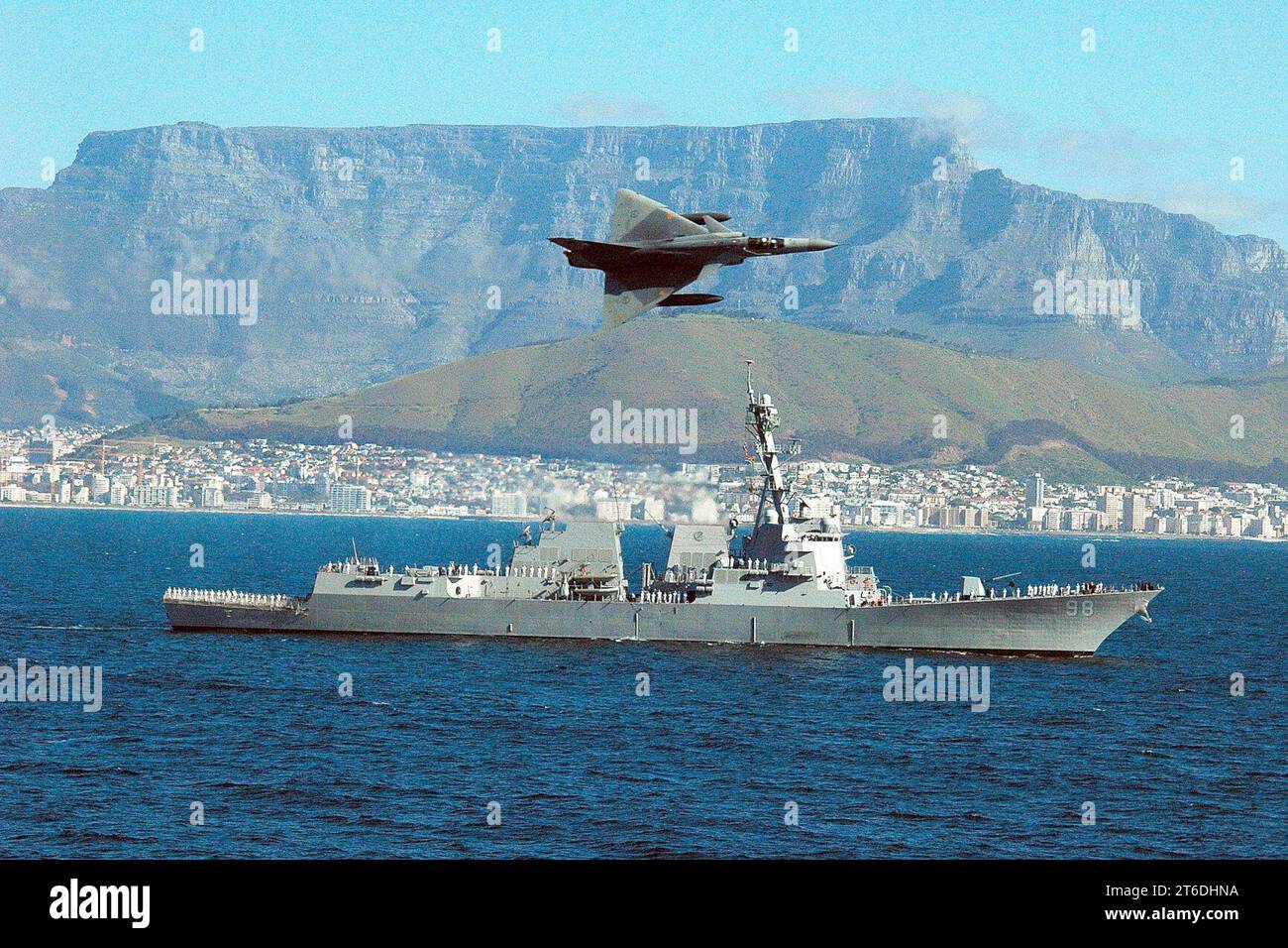Uss forrest sherman ddg 98 destroyer hi-res stock photography and ...