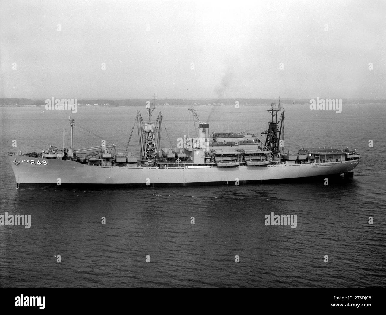 USS Francis Marion (APA-249) underway c1961 Stock Photo - Alamy