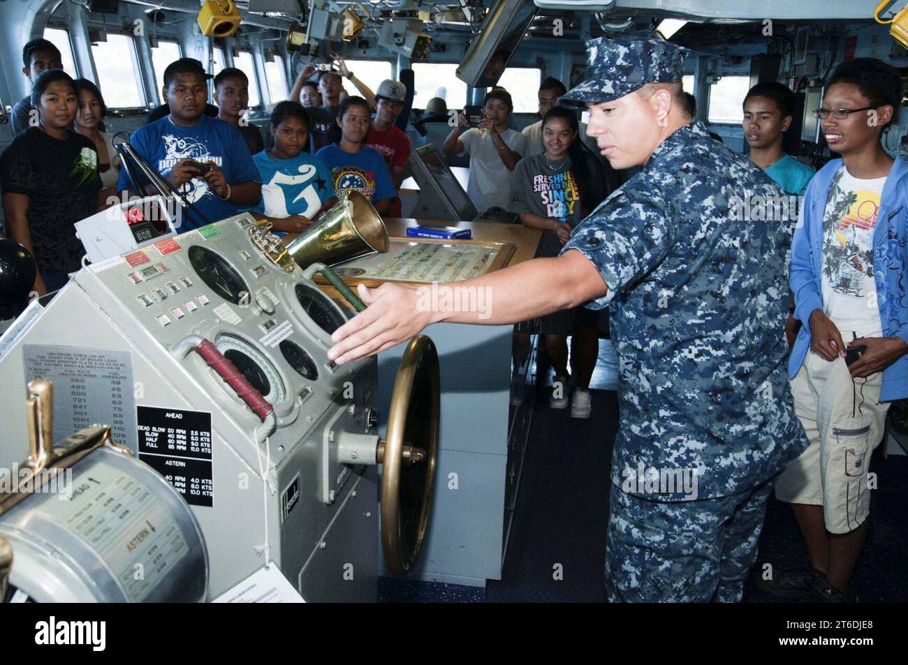 USS Frank Cable 130115 Stock Photo - Alamy