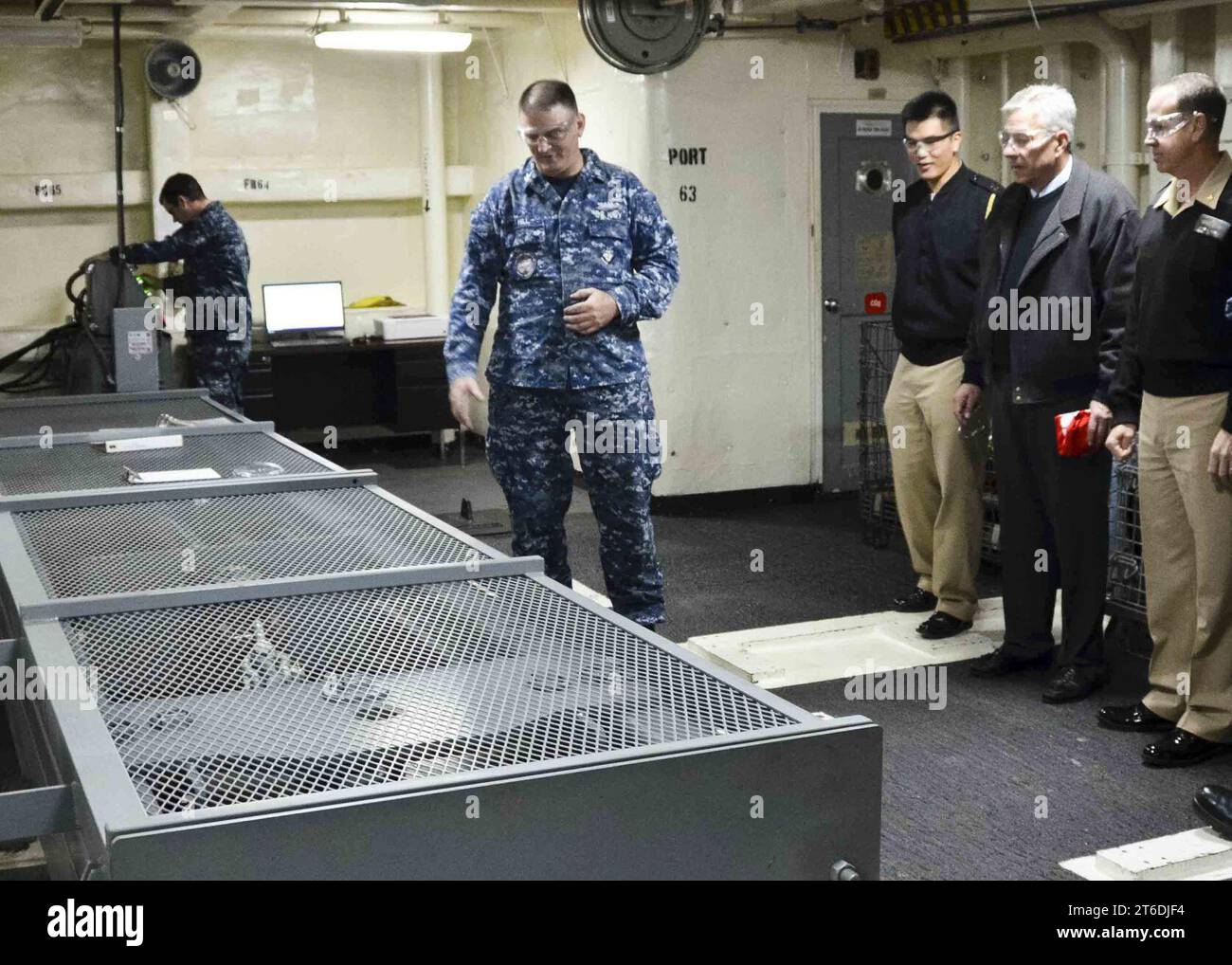 USS Frank Cable action 150310 Stock Photo - Alamy