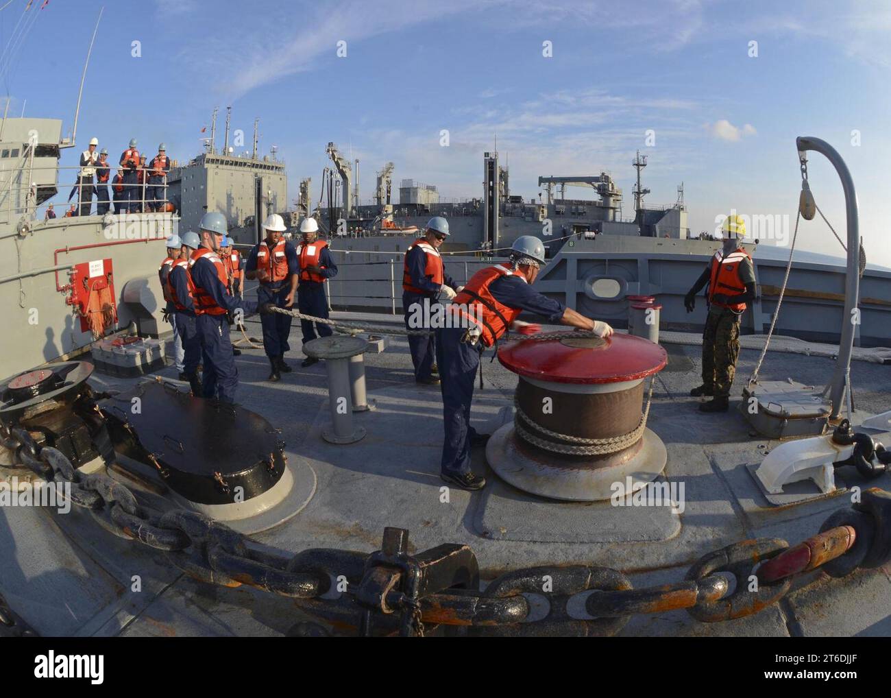 USS Frank Cable conducts a replenishment-at-sea Stock Photo - Alamy