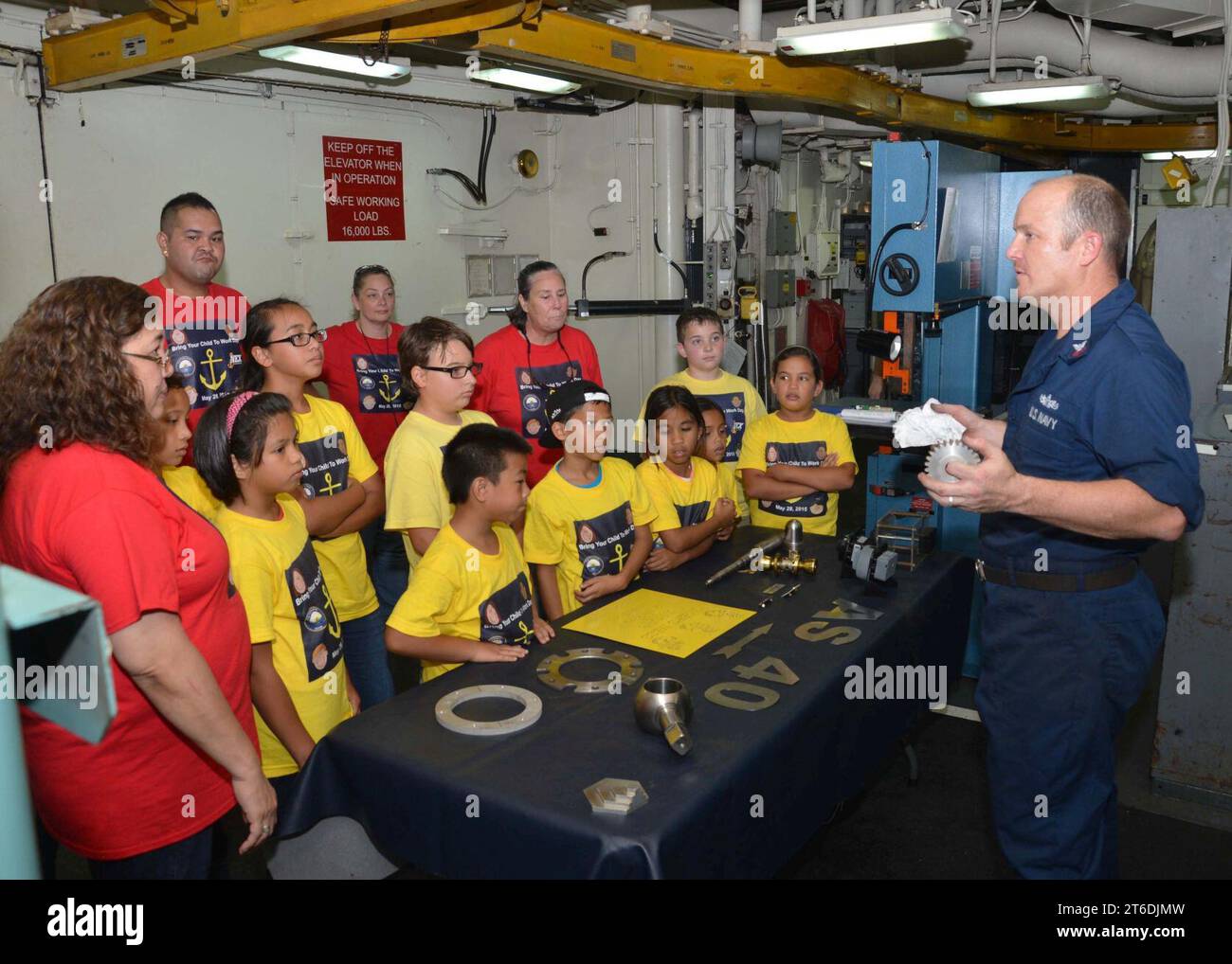 USS Frank Cable operations 140528 Stock Photo - Alamy