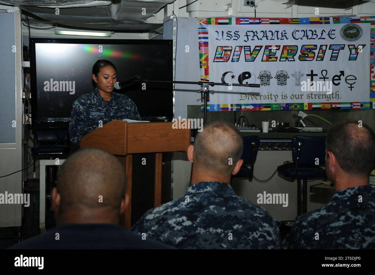 USS Frank Cable operations 150828 Stock Photo - Alamy