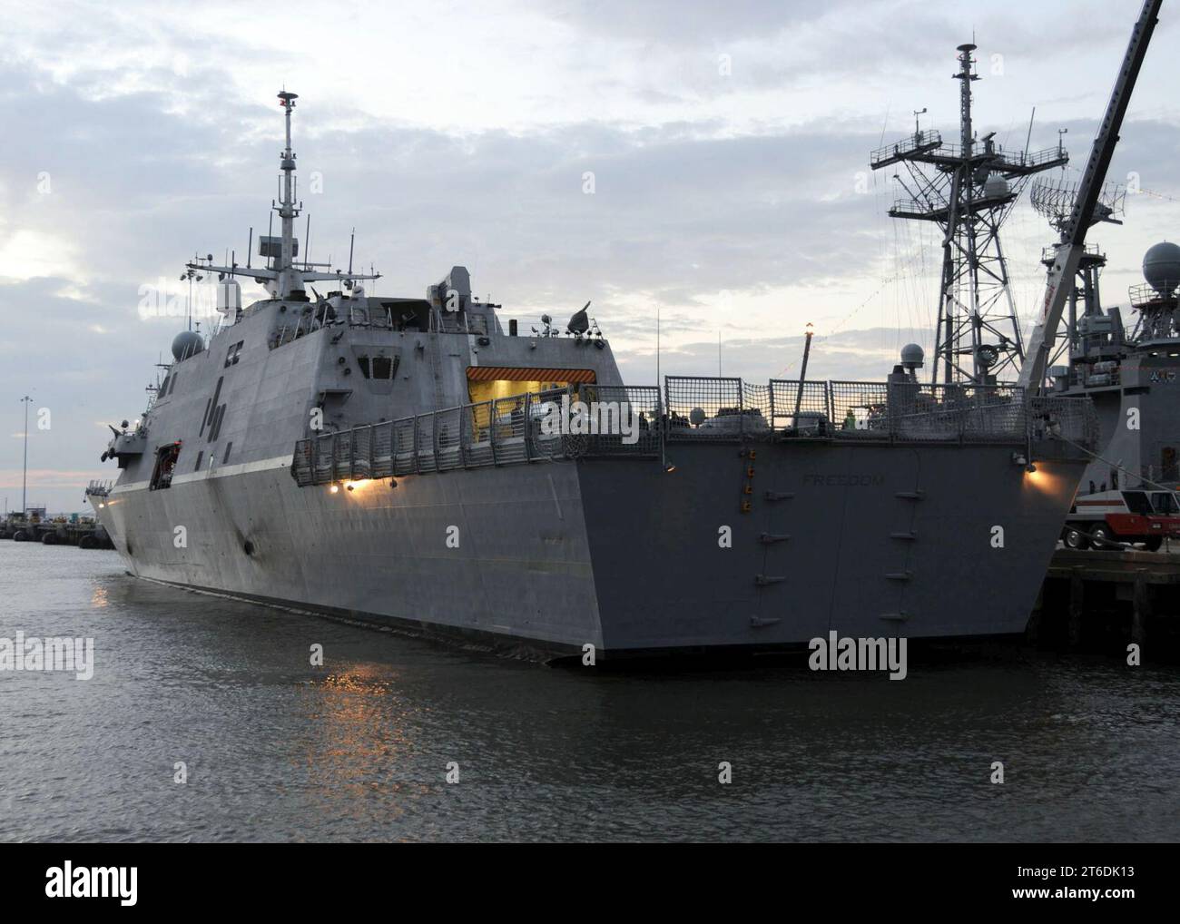 USS Freedom arrives at Naval Station Norfolk Stock Photo - Alamy