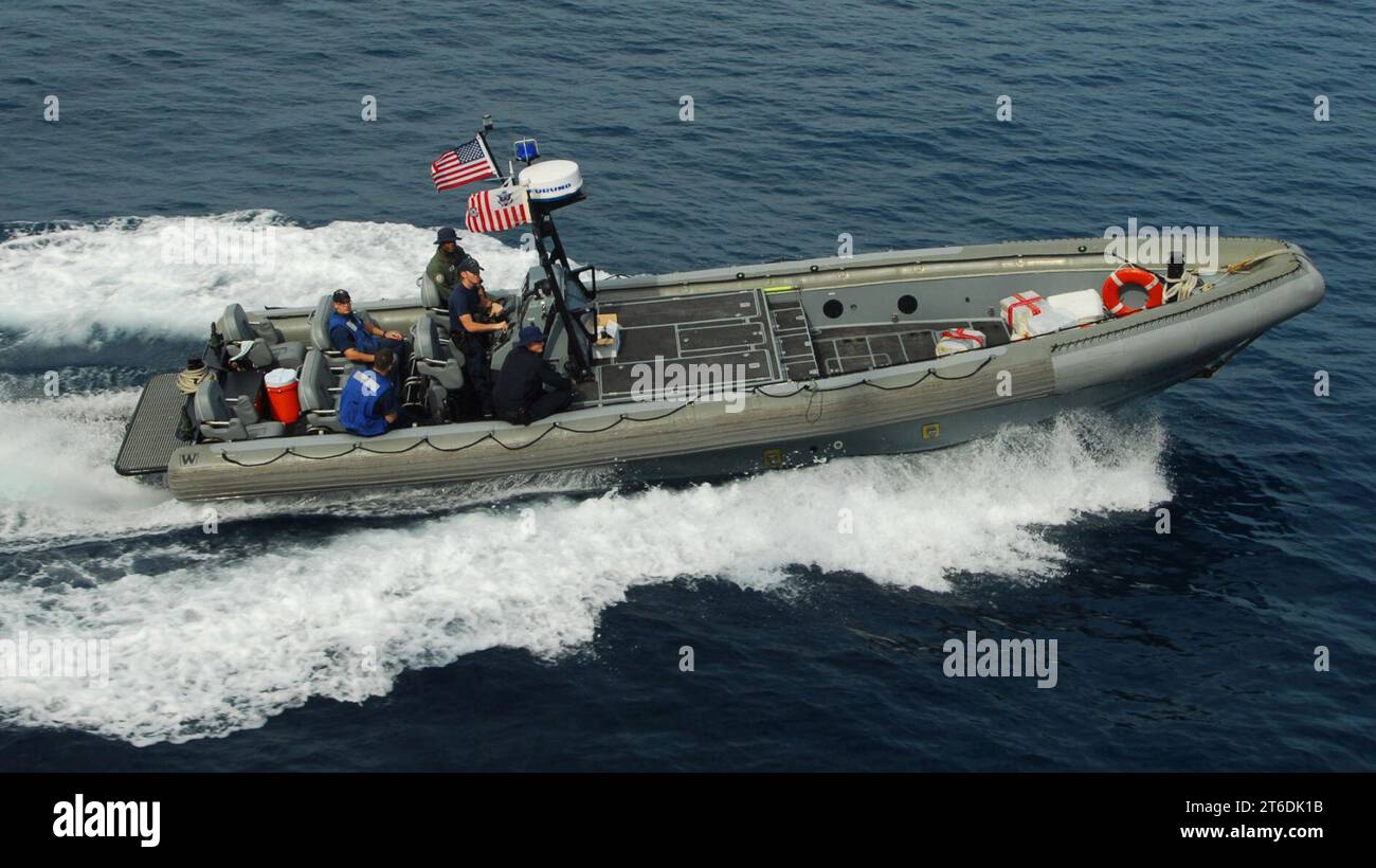 USS Freedom action Stock Photo - Alamy